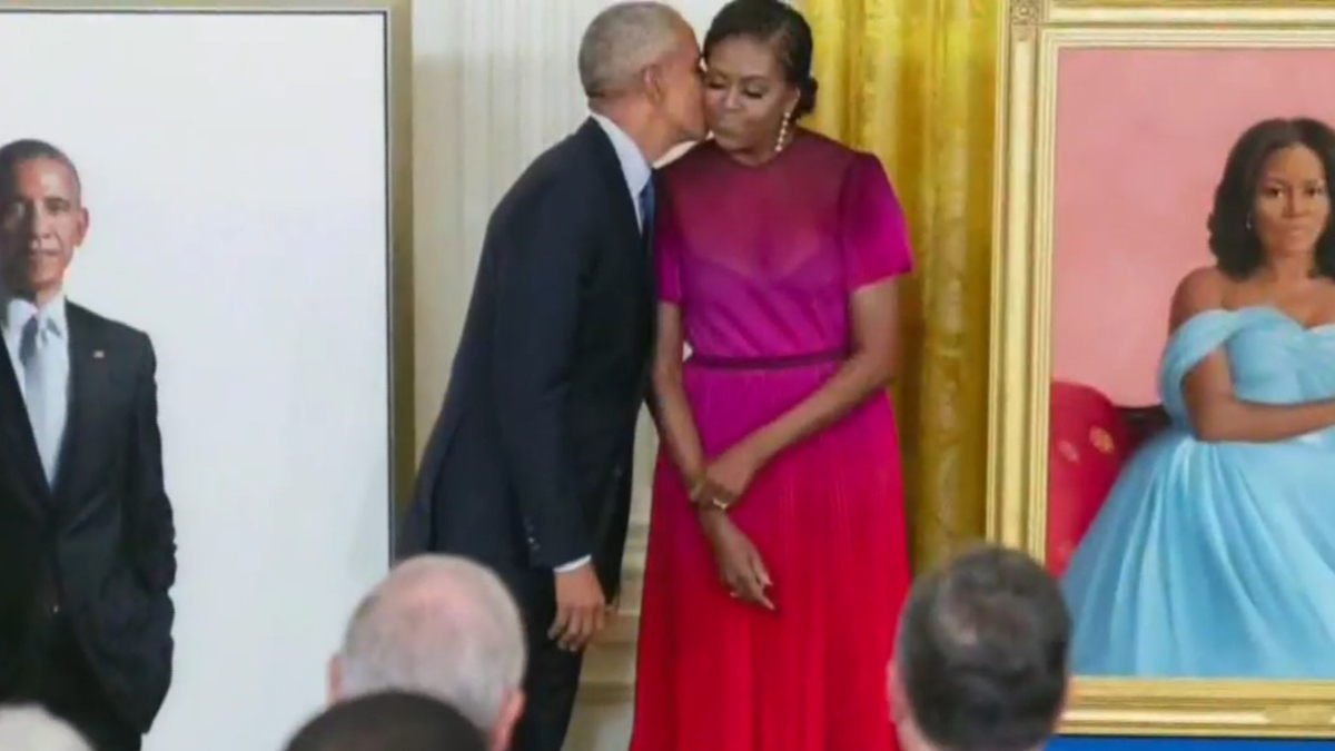 Watch CBS Evening News: Obama portraits unveiled at the White House ...