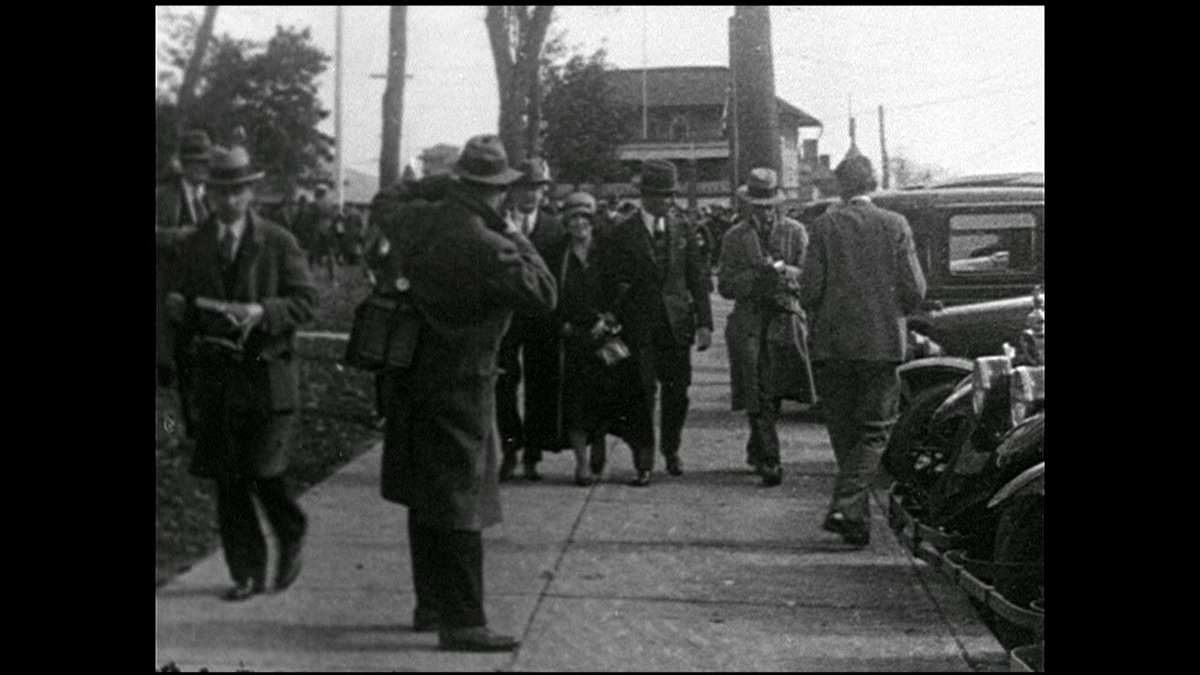 Watch CBS Saturday Morning: Book details crime that spurred tabloids ...