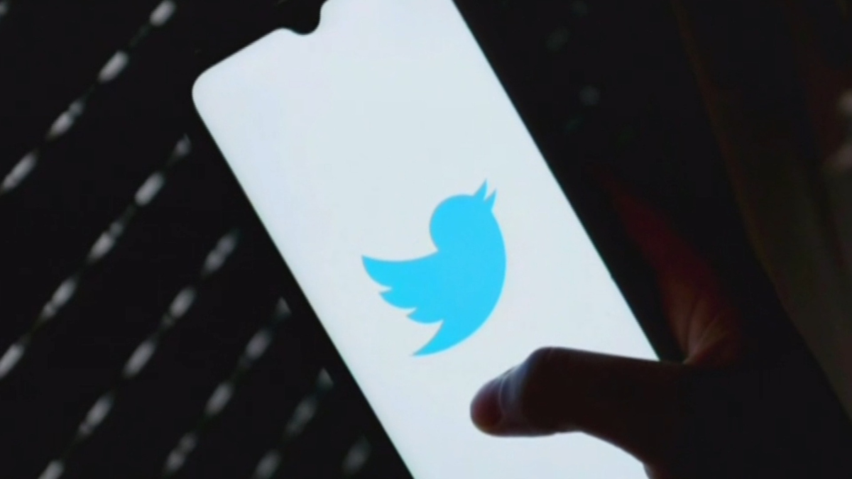 Watch CBS Evening News: Twitter whistleblower details alleged security ...