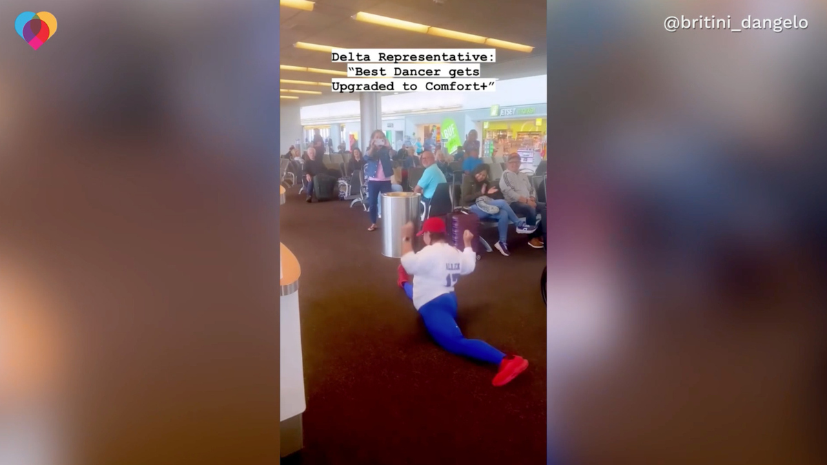 Watch The Uplift: Passenger who performs "best dance" gets upgraded ...