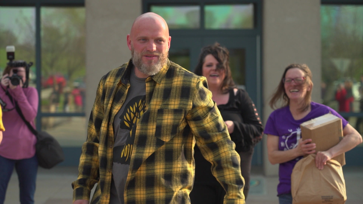 Watch 48 Hours Season 35 Episode 55: Michael Politte paroled decades ...