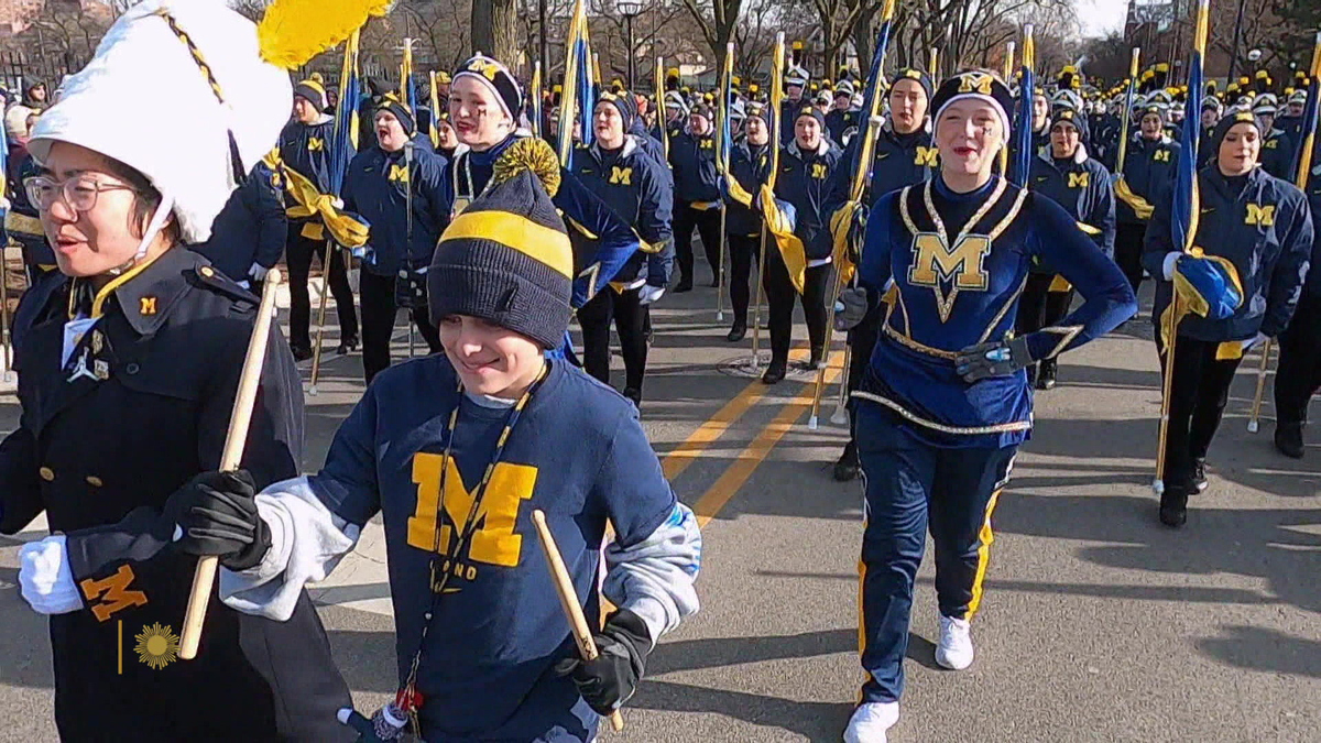 Watch Sunday Morning: Leader of the band - Full show on CBS