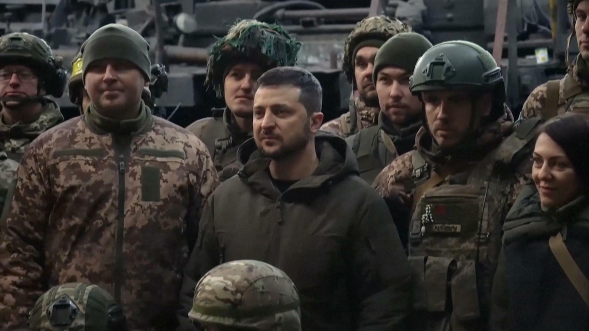 Watch CBS Mornings Season Episode : Ukrainian captain exchanges gifts ...