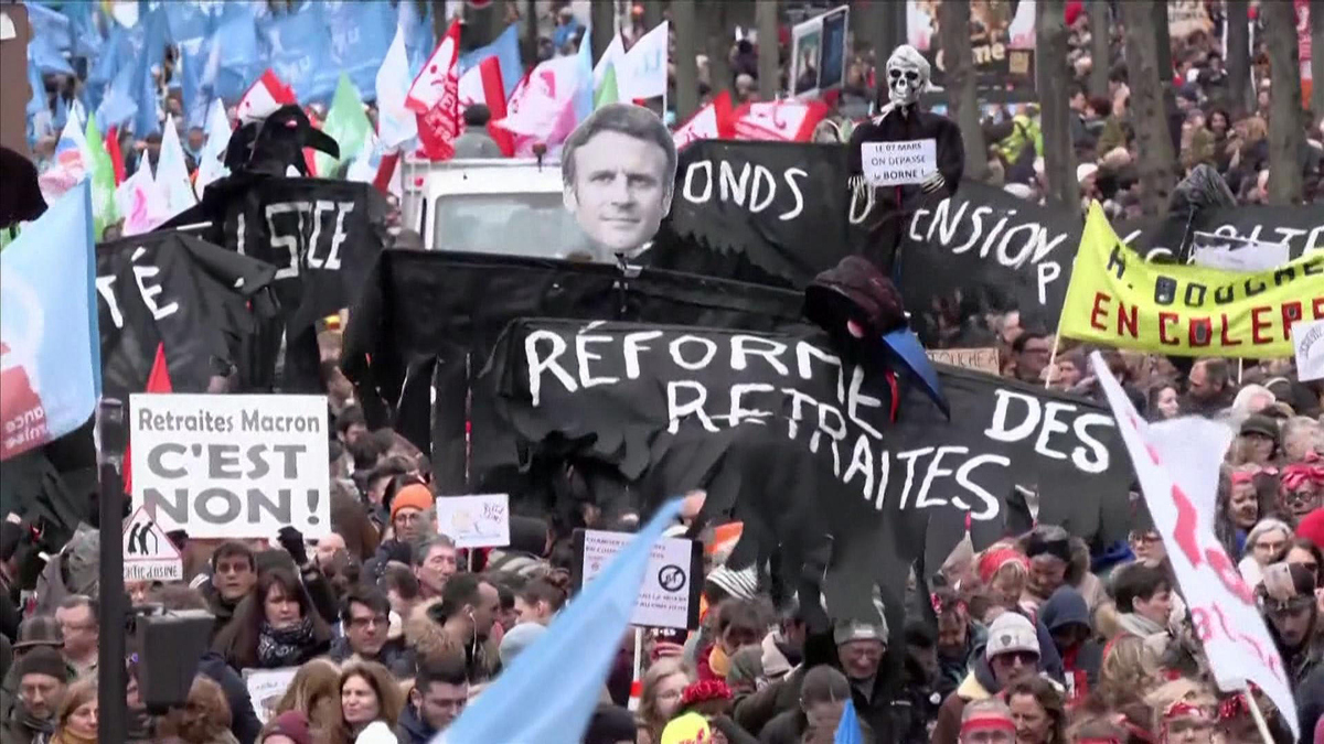 Watch CBS Mornings: France bogged down by mass strikes - Full show on CBS