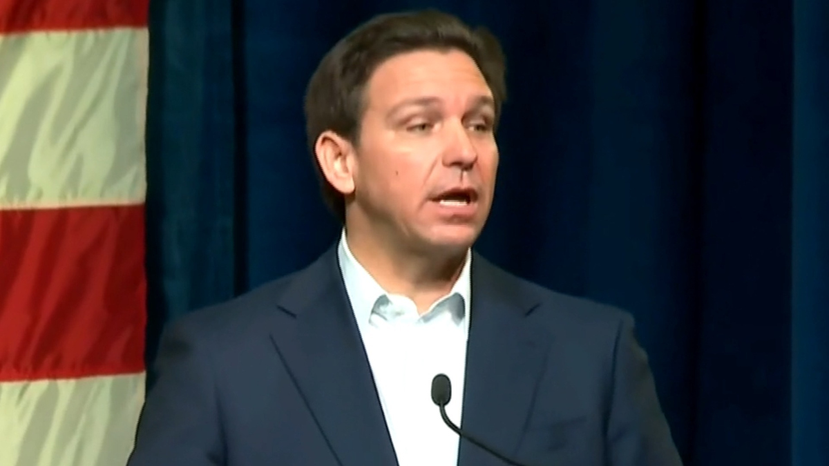 Watch CBS Evening News Season Episode : Ron DeSantis, Nikki Haley make ...