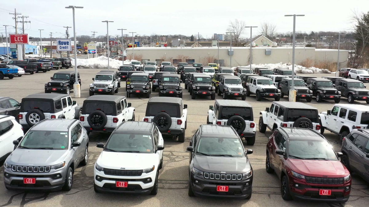 Watch CBS Mornings: Federal rate hikes are impacting car loans - Full ...