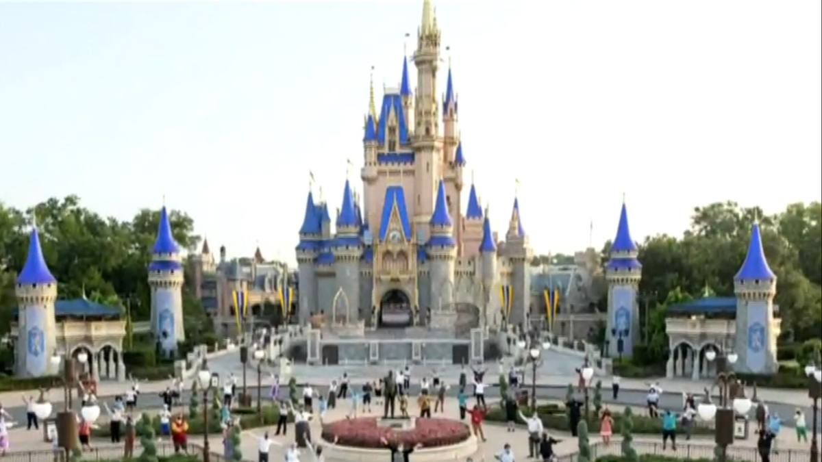 Watch CBS Evening News: Disney sues DeSantis, alleging retaliation ...