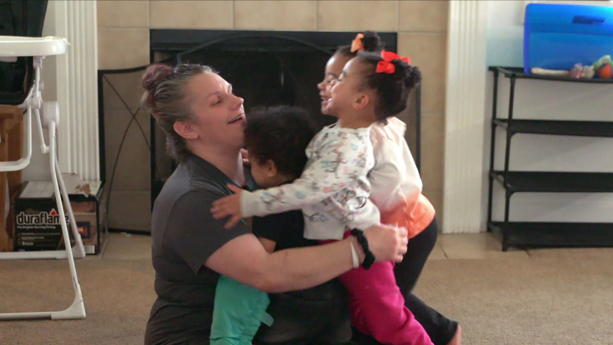 Watch Sunday Morning: A nurse who went above and beyond - Full show on CBS