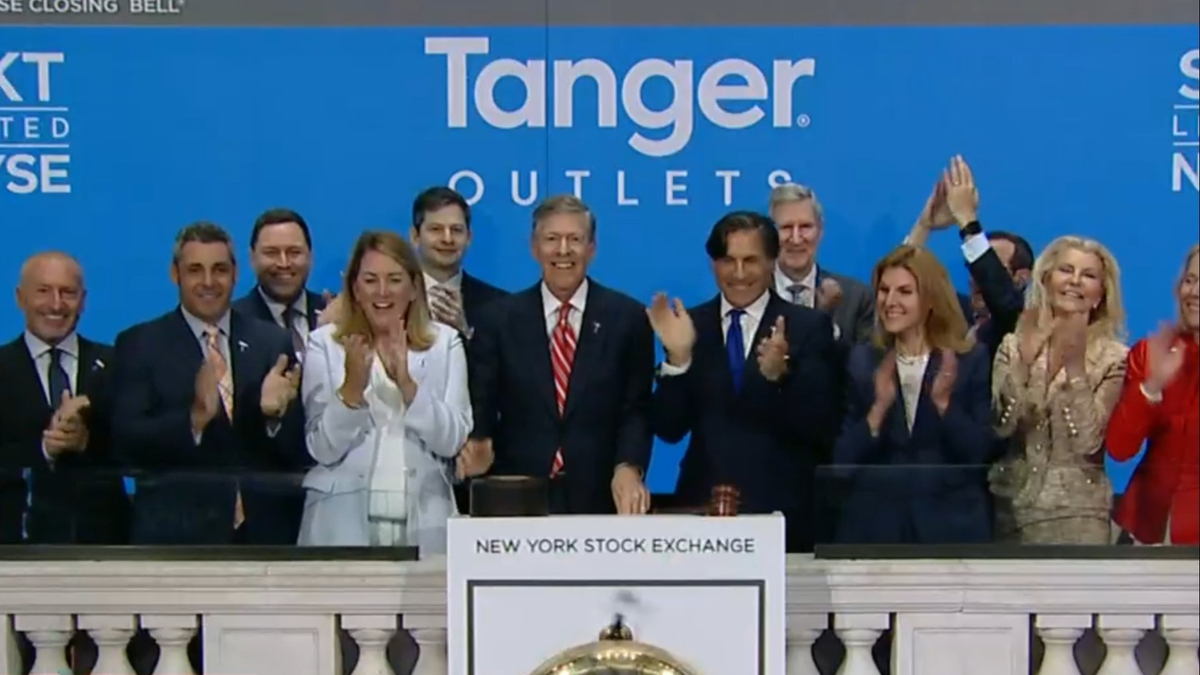 Watch CBS News: Investors react as inflation slows - Full show on ...