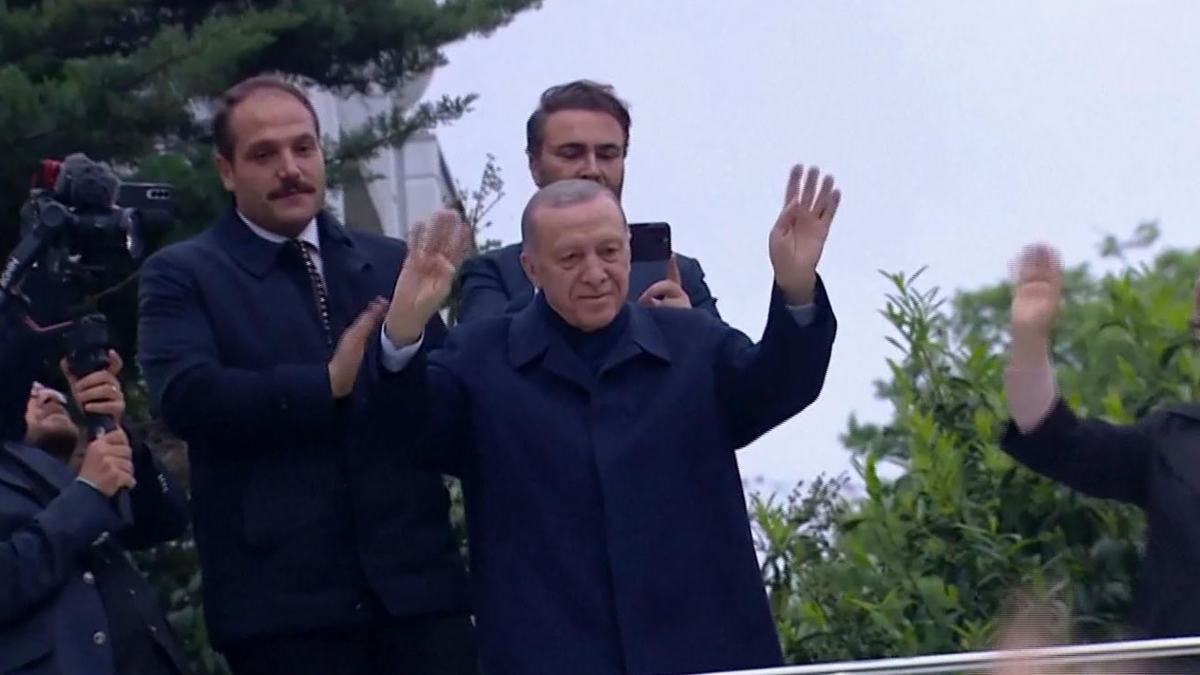 Watch CBS Evening News: Erdogan wins reelection in Turkey - Full show ...
