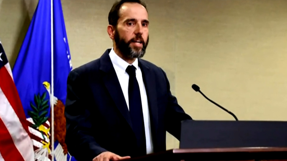 Watch CBS Evening News Garland defends appointment of special counsel ...