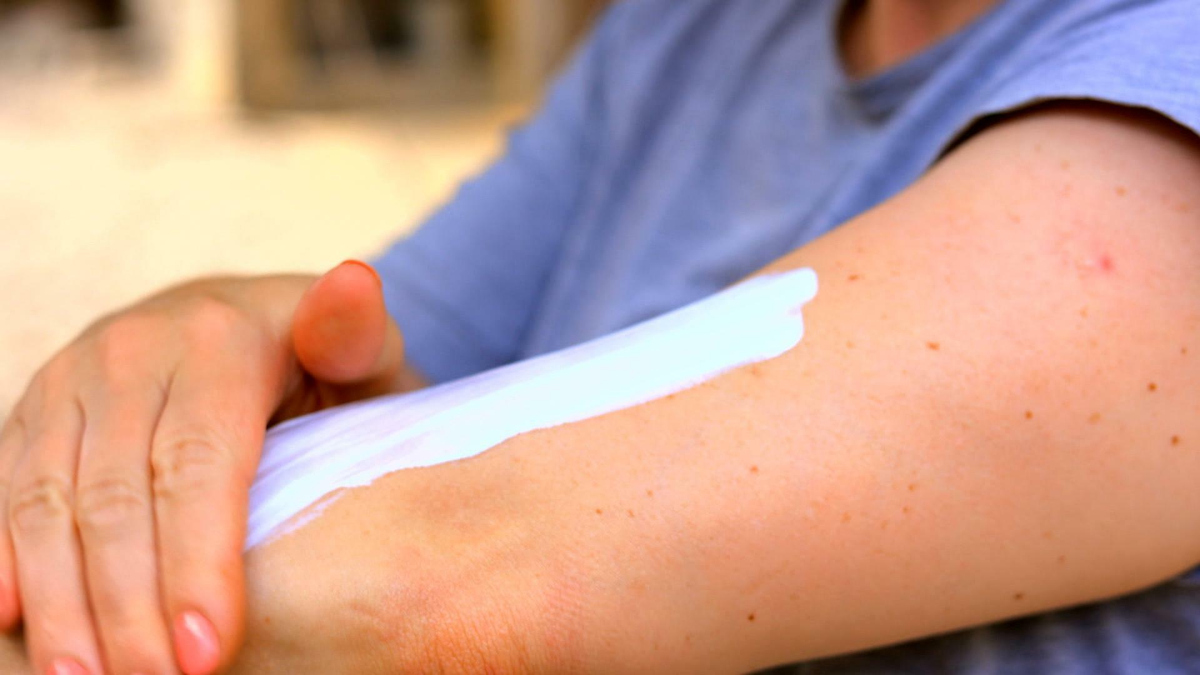 Watch CBS Mornings Tips for choosing an effective sunscreen - Paramount+