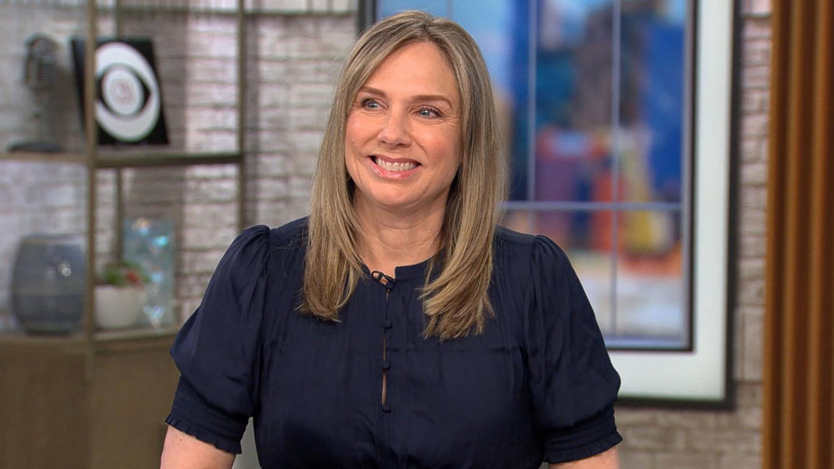 Watch CBS Mornings LinkedIn job expert on summer hiring trends - Paramount+