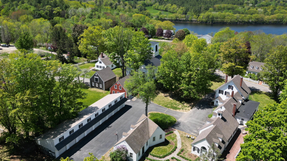 Watch Sunday Morning: Towns for sale - Full show on CBS