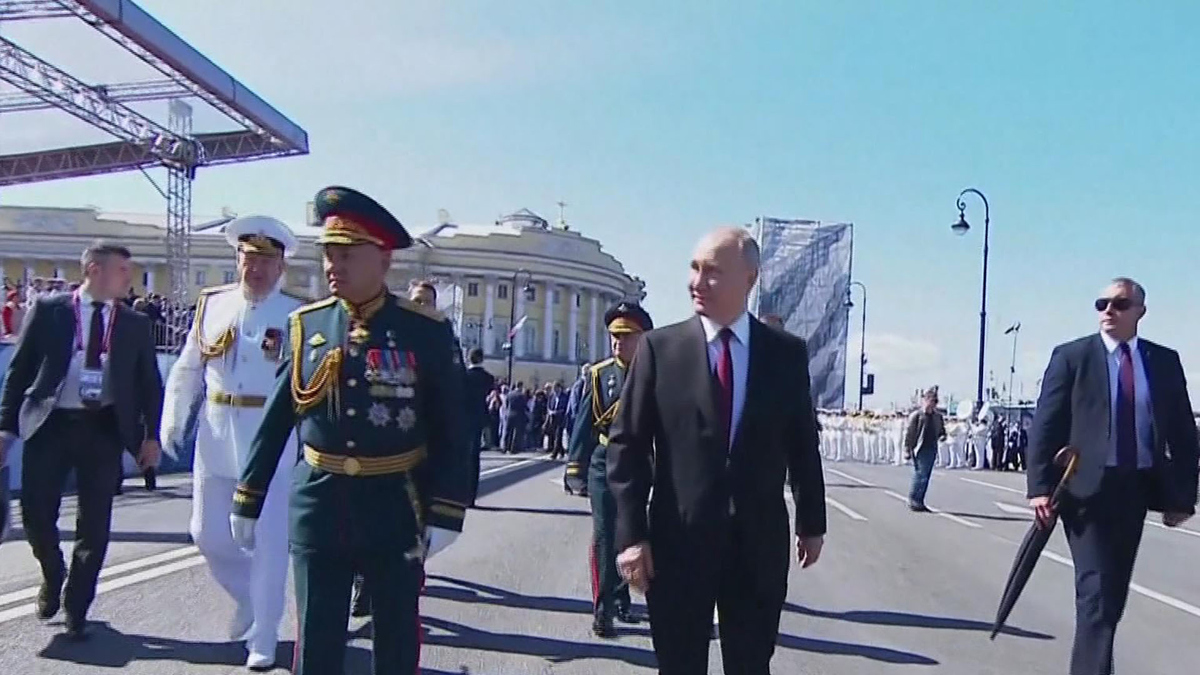 Watch CBS Evening News Season Episode : Putin presides over military ...