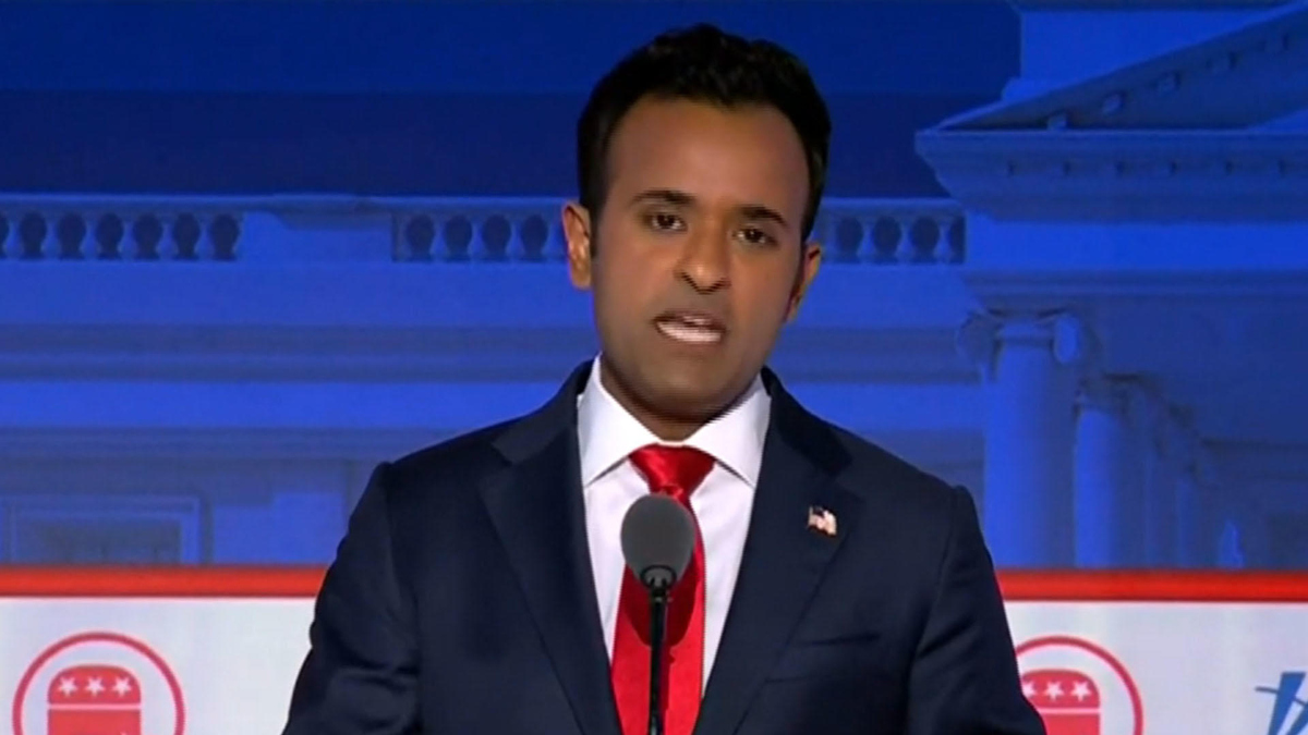 Watch CBS Evening News GOP candidates square off in first debate ...