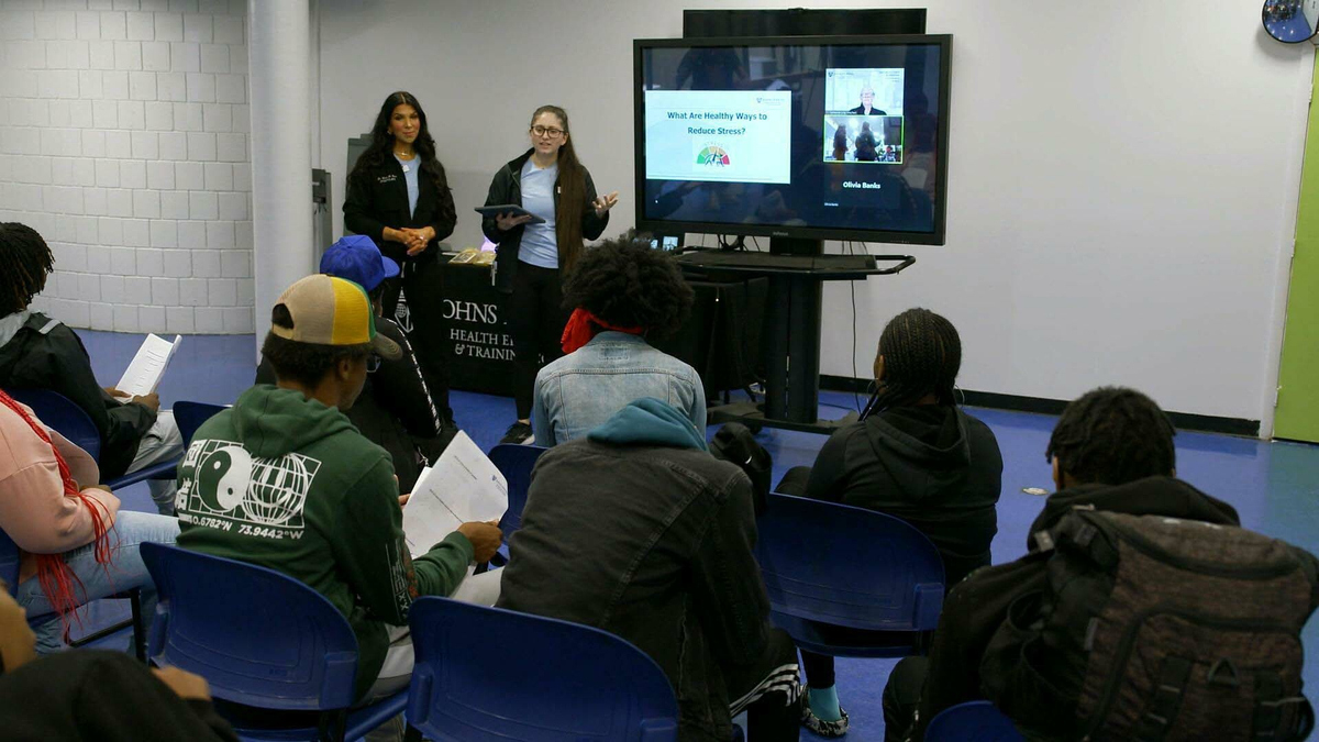 Watch CBS Saturday Morning Mental health programs work to help teens ...