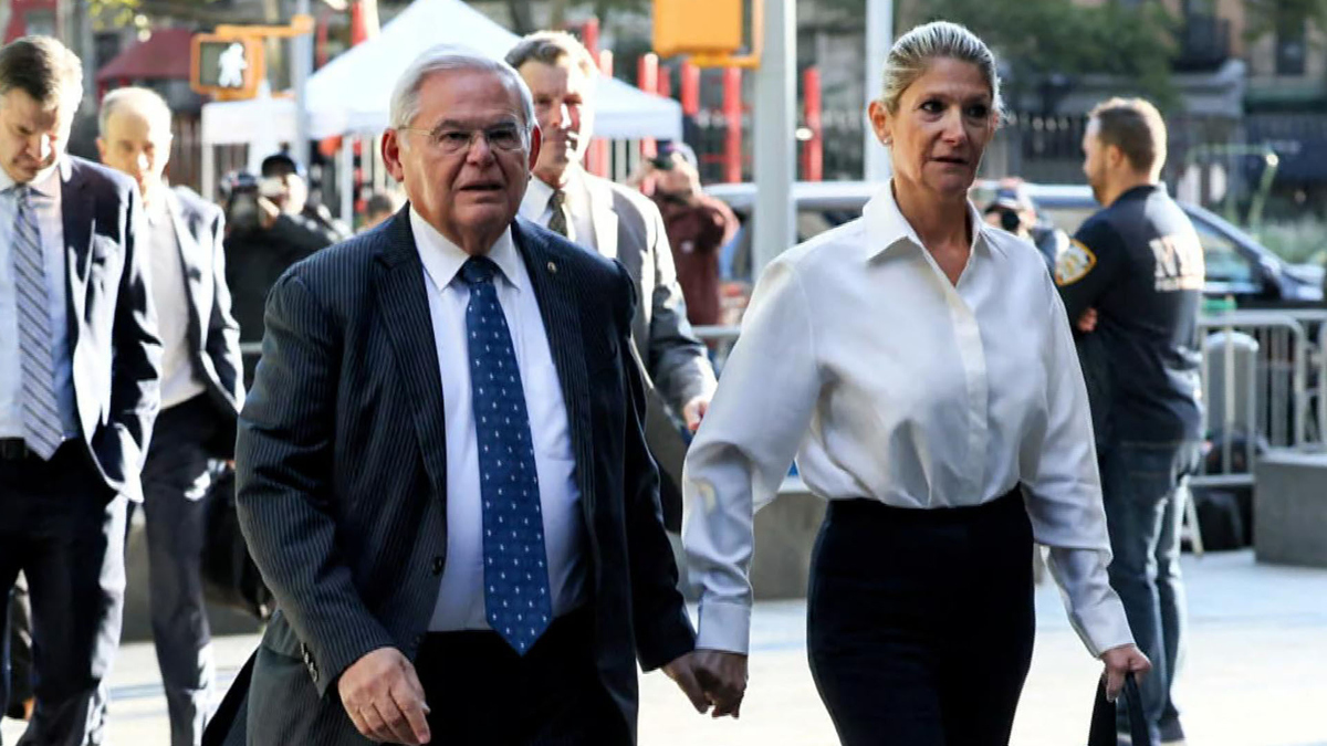 Watch CBS Mornings Season Episode : Menendez to meet with Senate Democrats after pleading not ...