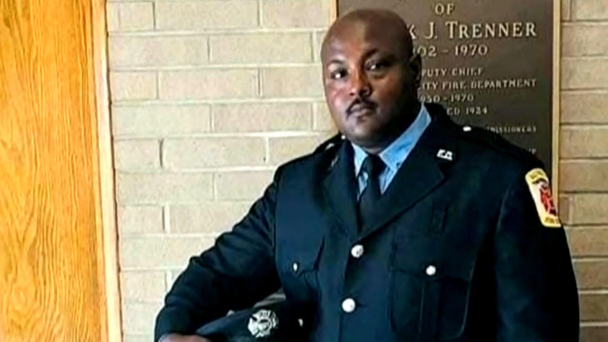 Watch CBS Evening News Procession for firefighter killed in Baltimore ...