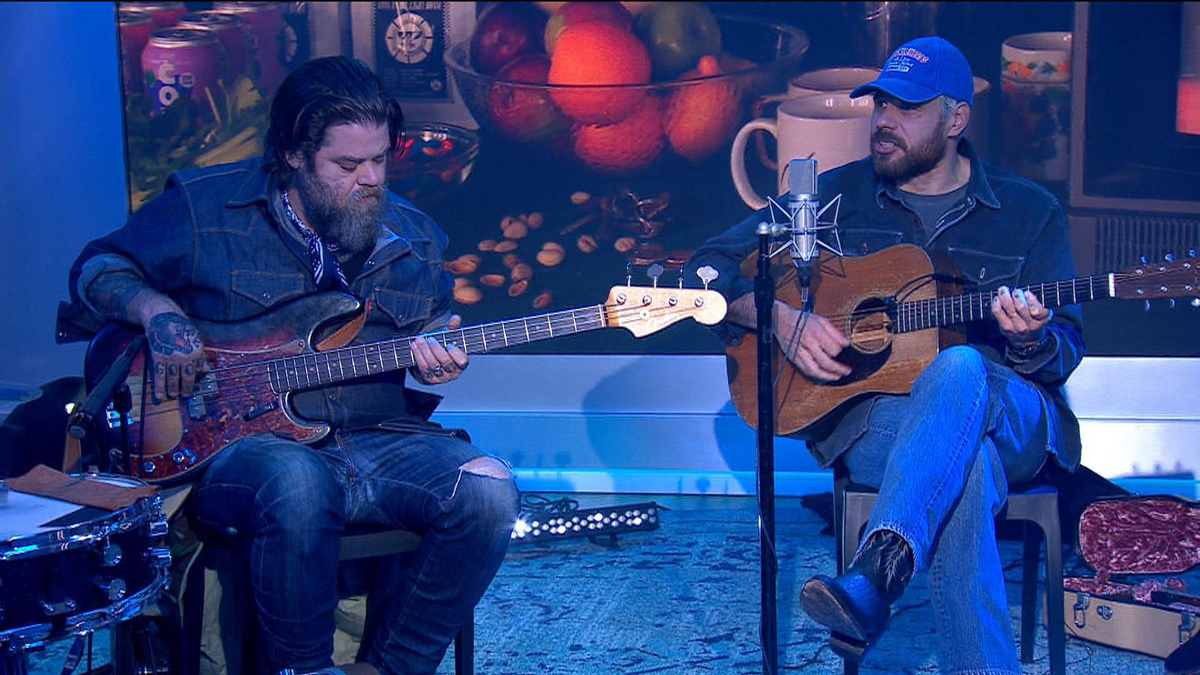 Watch CBS Saturday Morning: Bahamas performs "I'm Still" - Full show on CBS