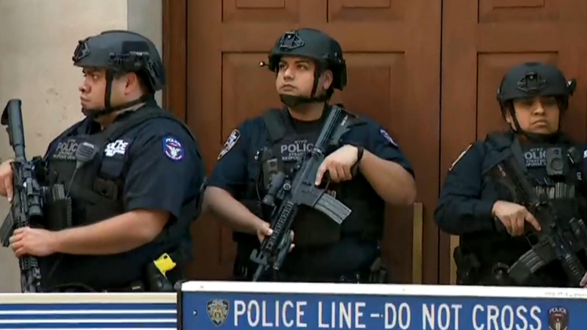 Watch CBS Evening News: Antisemitic incidents on the rise, ADL finds ...