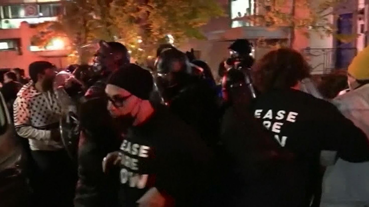 Watch CBS Mornings Season Episode : Lawmakers evacuate DNC headquarters ...