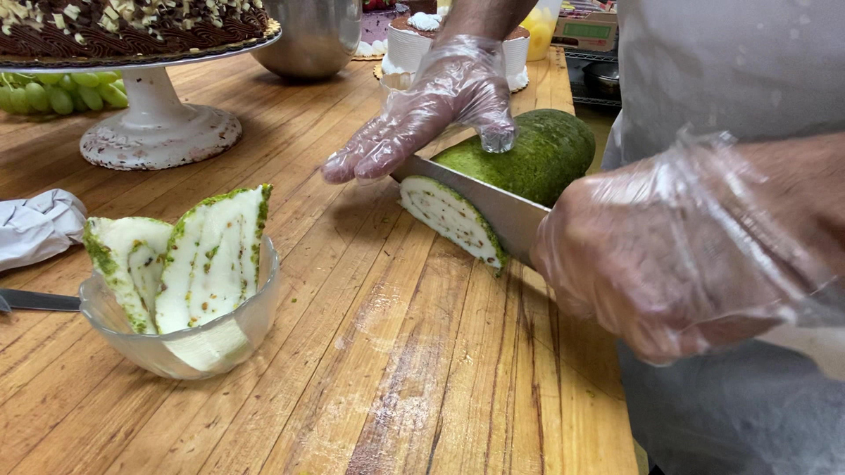 Watch Sunday Morning: Bouza: A tribute to Syrian ice cream - Full show ...