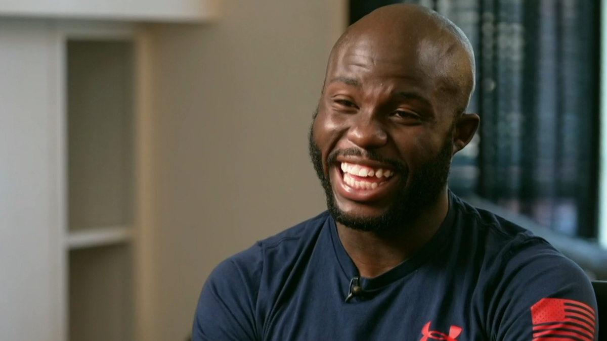 Watch CBS Evening News Quadruple amputee makes pilot dreams take off ...