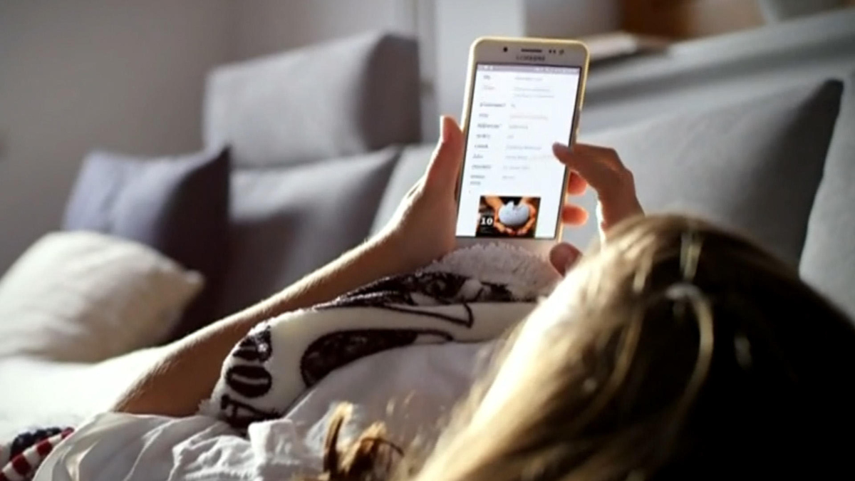 Watch CBS Evening News: Family warns of dangers of financial sextortion ...