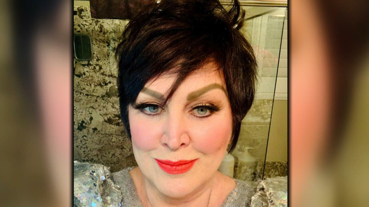 Watch CBS Mornings: Backup singer loses $1 million in dating scam ...