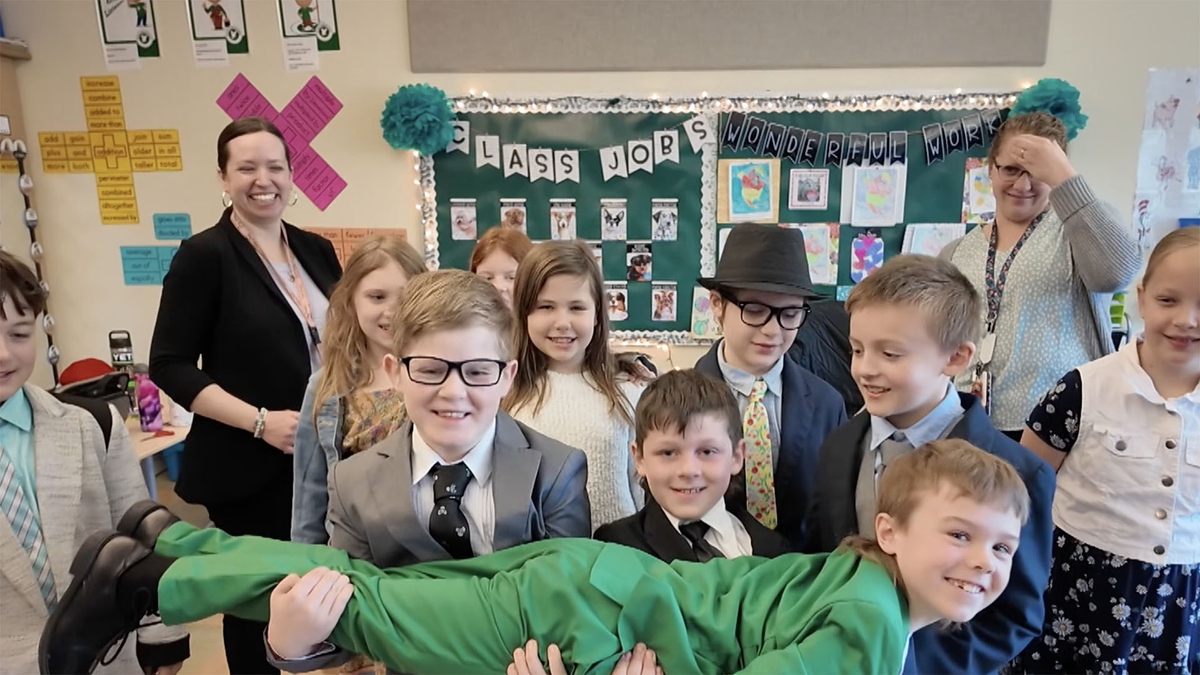 Watch The Uplift Season 2024 Episode 11: The Uplift: Dapper Wednesdays ...