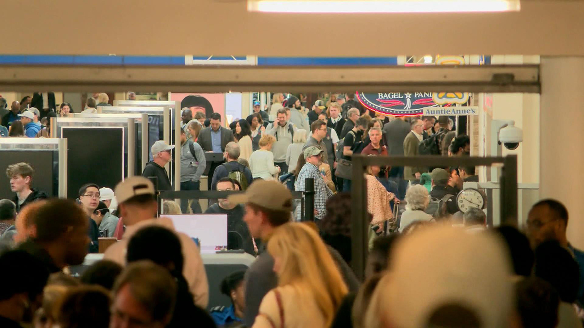 Watch CBS Mornings: Last-minute spring break deals - Full show on CBS