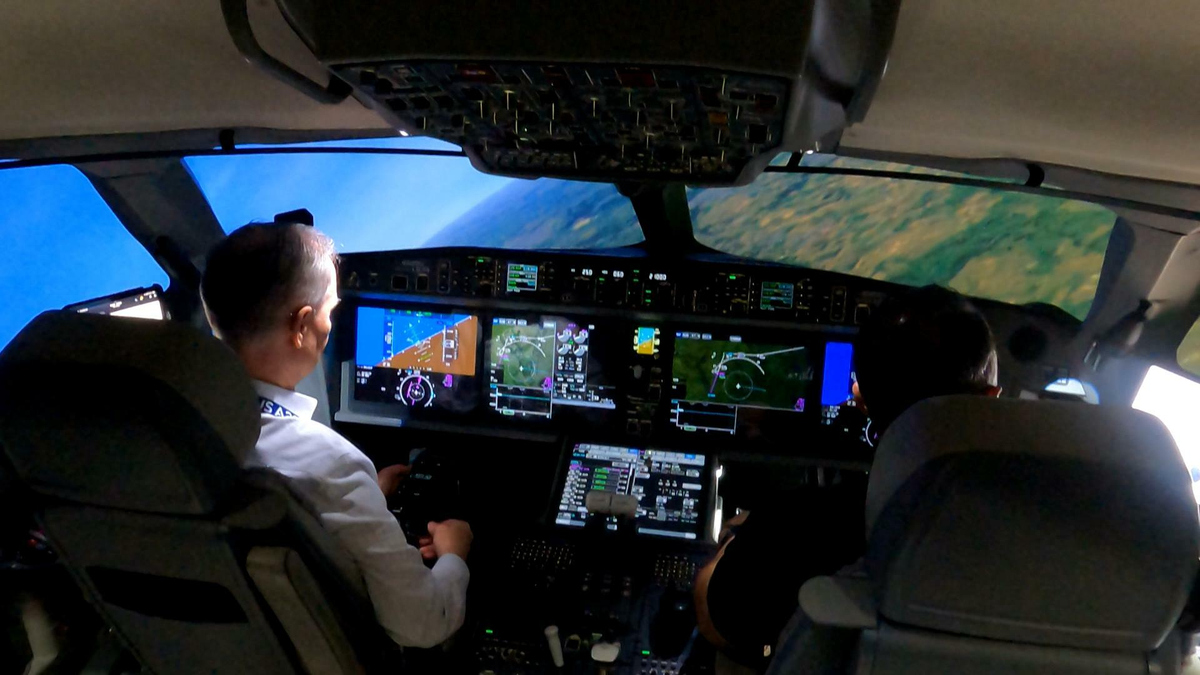 Watch CBS Mornings: Delta's high-flying eclipse experience - Full show ...