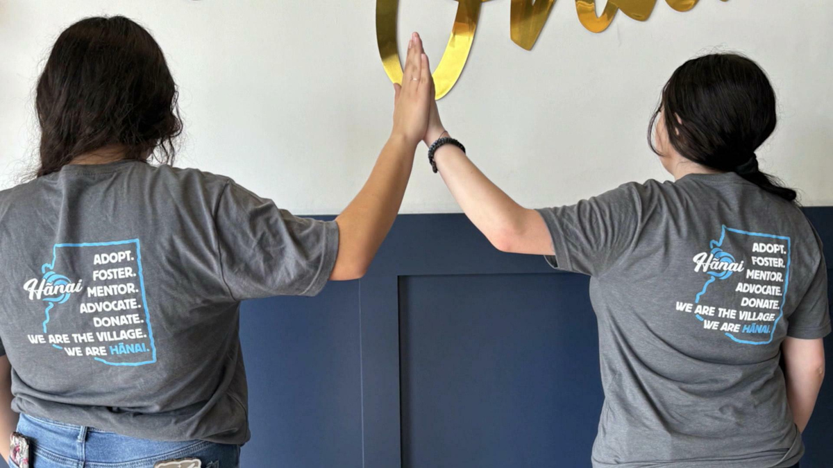 Watch CBS Mornings: Arizona café helps foster youth - Full show on CBS