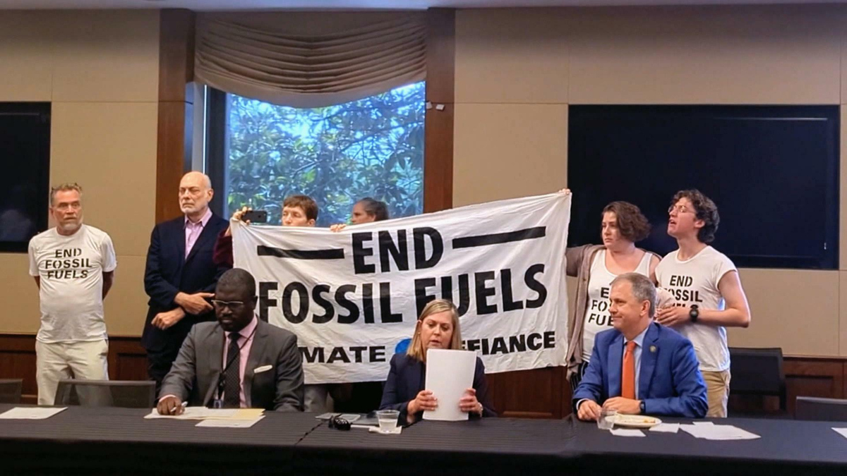 Watch CBS Mornings: Climate activists target politicians, oil execs ...