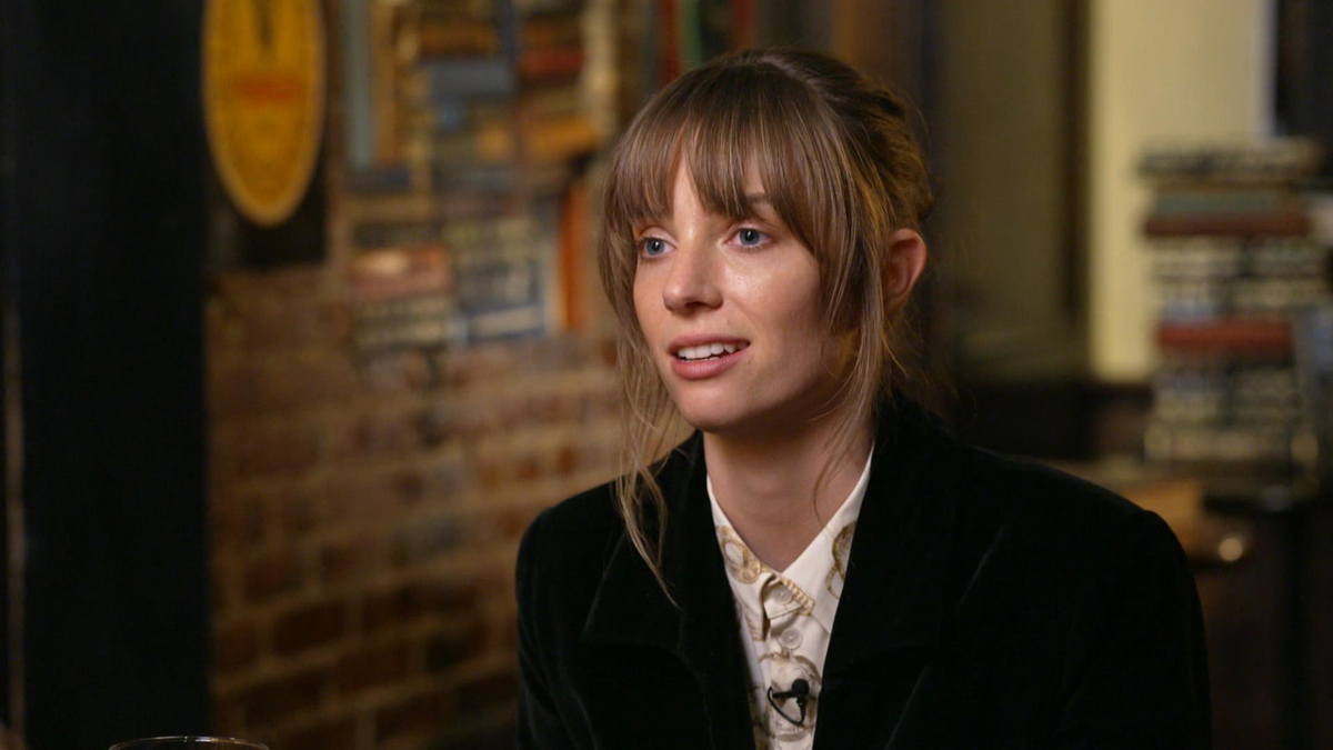 Watch CBS Mornings Season Episode : "Stranger Things" star Maya Hawke ...