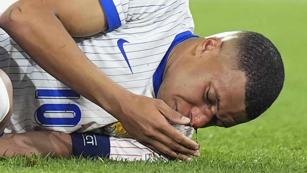 Watch CBS News Mornings: Soccer star Kylian Mbappé breaks nose - Full show on Paramount Plus