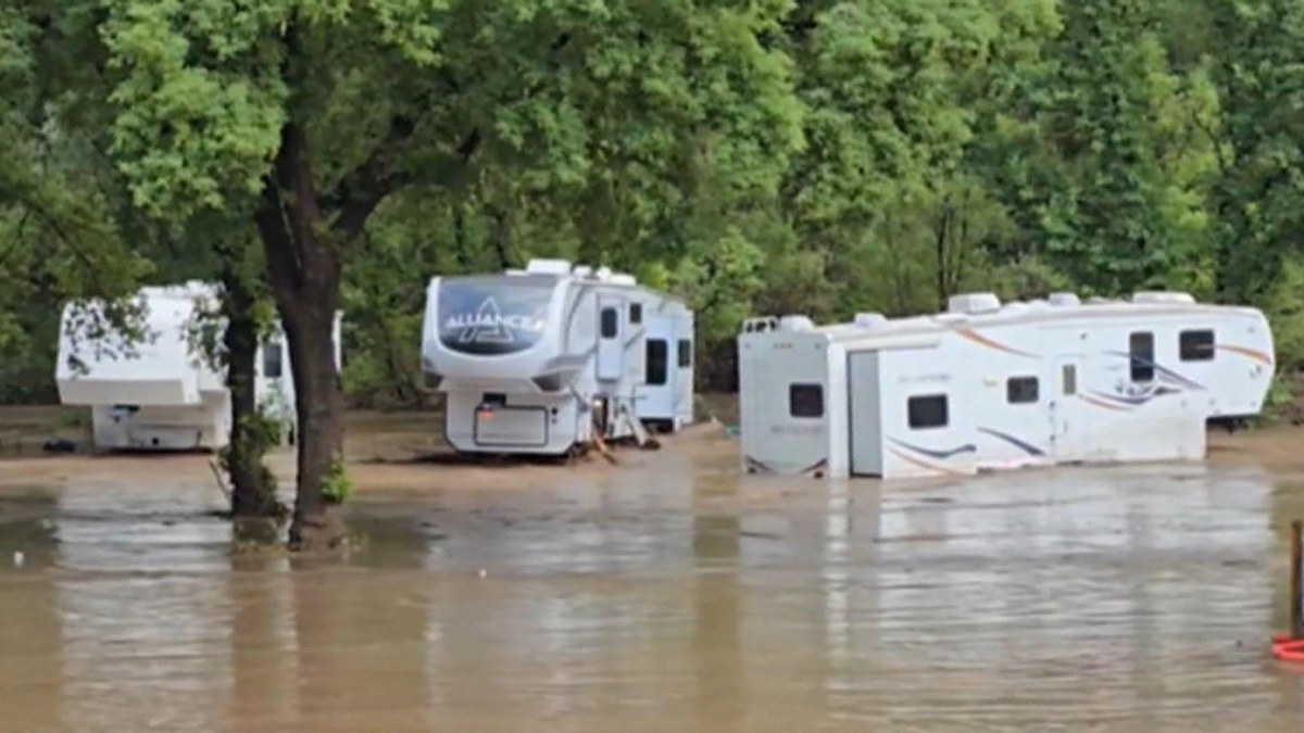 Watch CBS Mornings Season Episode : Wildfires in central New Mexico ...