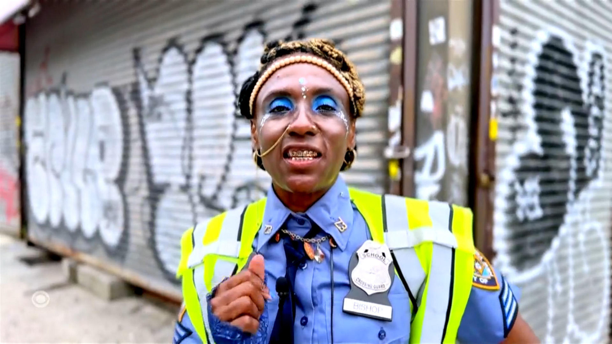 Watch CBS Evening News: Dancing crossing guard brings smiles to kids ...