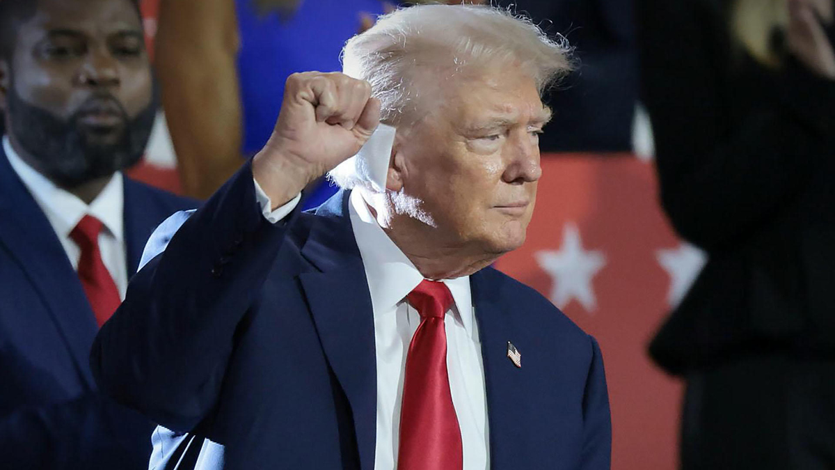 Watch CBS Mornings: Trump makes first appearance at RNC - Full show on CBS