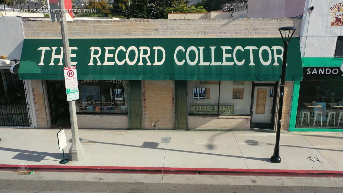 Watch CBS Evening News: Iconic record seller looking to retire - Full ...