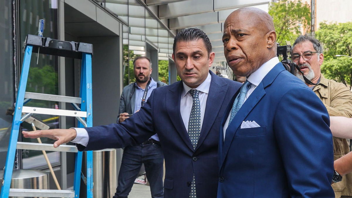 Watch CBS Evening News: Eric Adams federally indicted with bribery ...