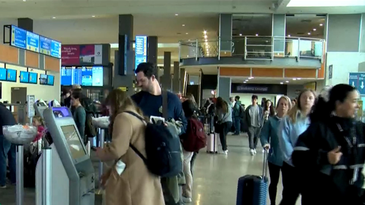 Watch CBS Mornings: What to know about holiday travel - Full show on CBS