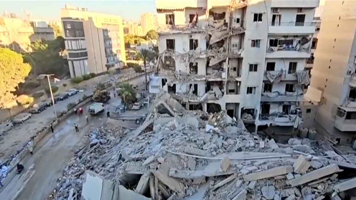 Watch CBS Evening News: Israel eyes Hezbollah banks as U.S. probes leak ...