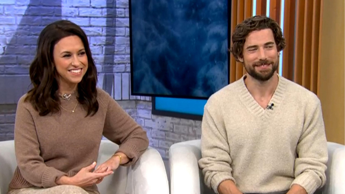 Watch CBS Mornings: Lacey Chabert, Dustin Milligan on "Hot Frosty ...