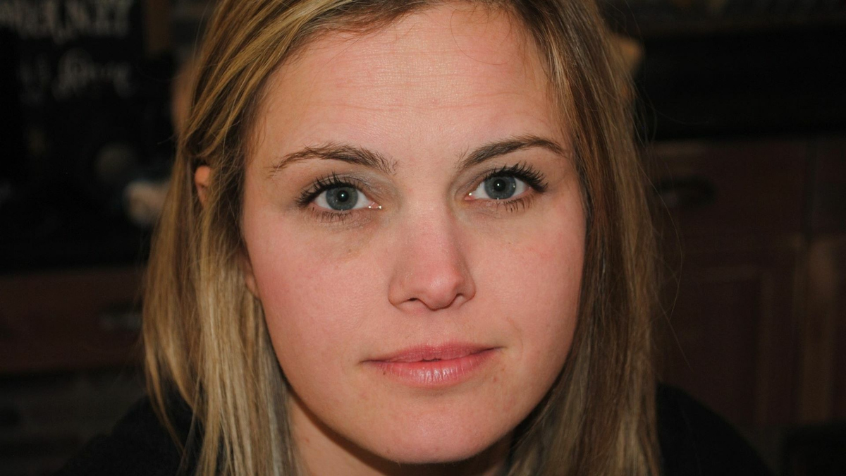 Watch 48 Hours Season 37 Episode 20: The “Batman” Intruder - Full show ...