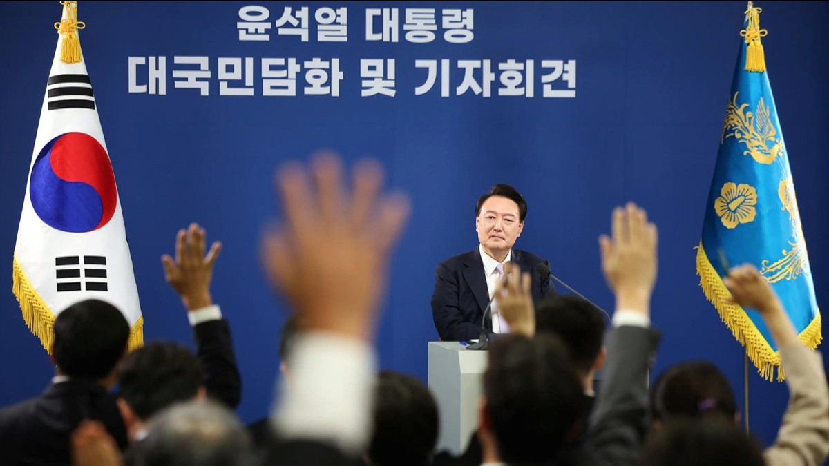 Watch CBS Mornings Season Episode : South Korea president faces calls to resign after his ...