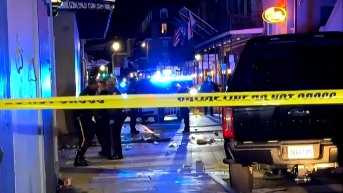 Watch CBS Evening News: CBS News reporter recounts New Orleans attack - Full show on CBS