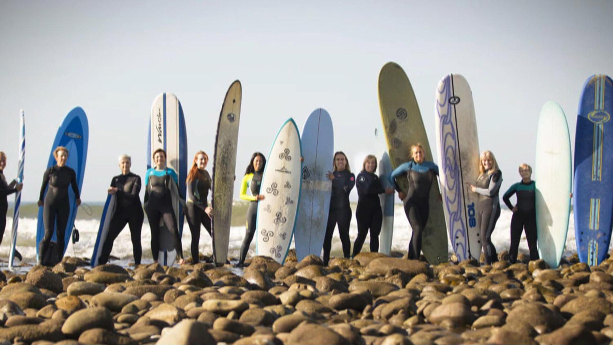 Watch CBS Mornings: Meet the "Salt Water Divas" surf crew - Full show ...