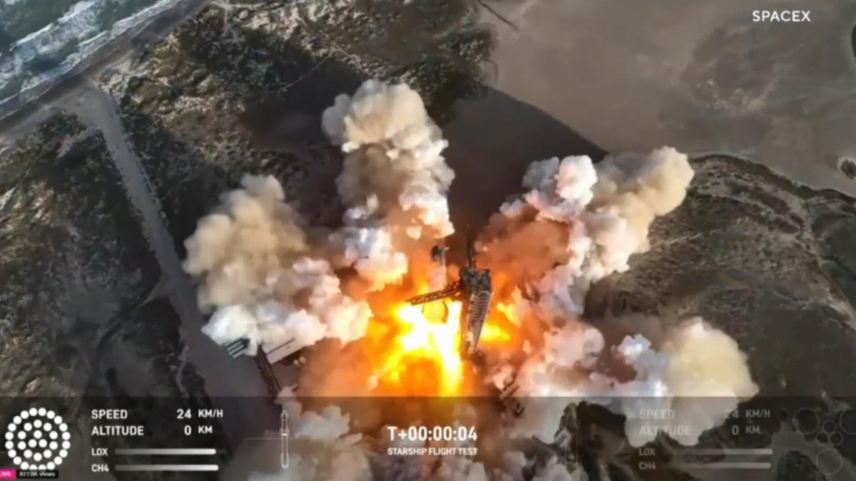 apollo launch explosion